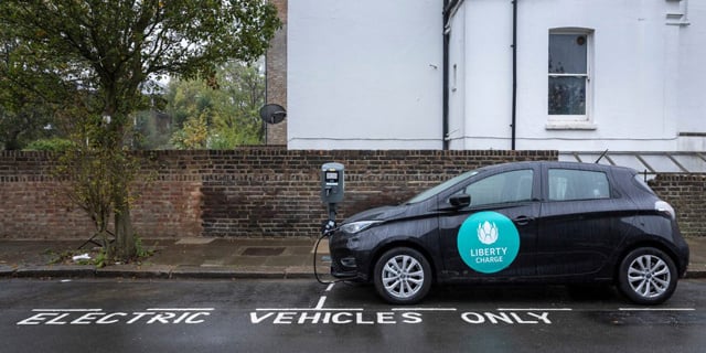 Oplaadoplossingen voor EV op straat | 4G connectiviteit | Liberty Charge